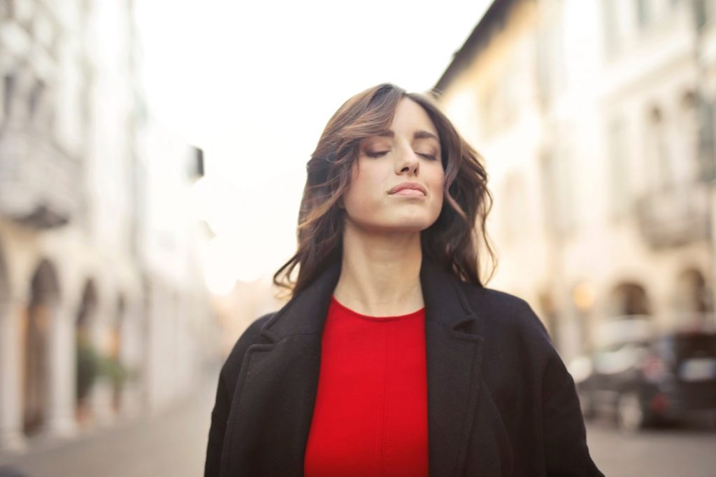 Can You Mix Sunscreen With Moisturizer? – Beautiful With Brains